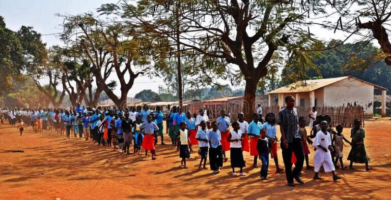Descubre la fascinante heráldica de Lundazi y su rica historia